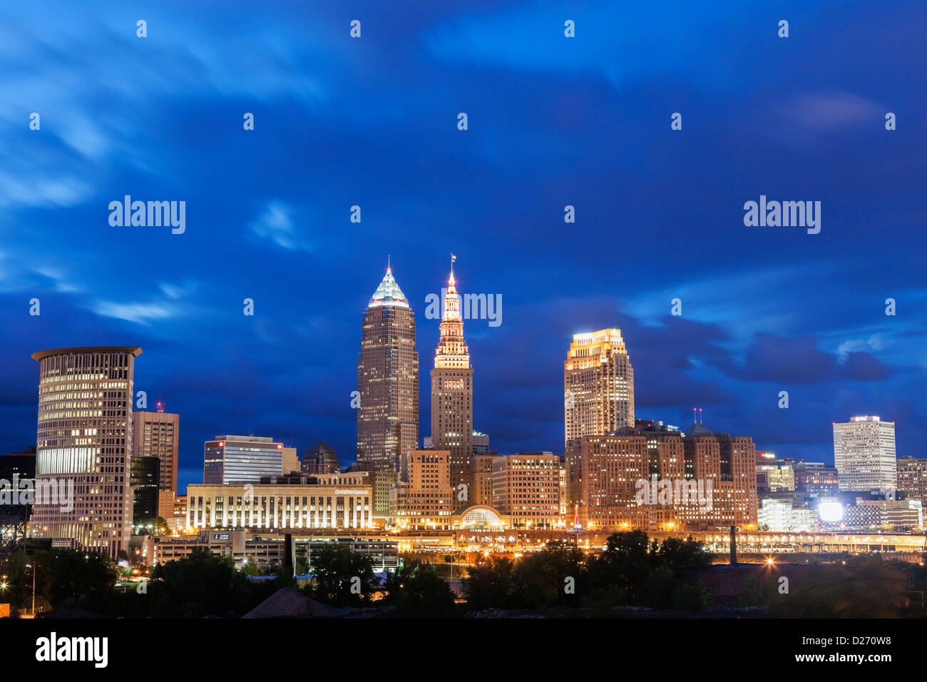 USA, Ohio, Cleveland, City skyline at dusk Stock Photo - Alamy