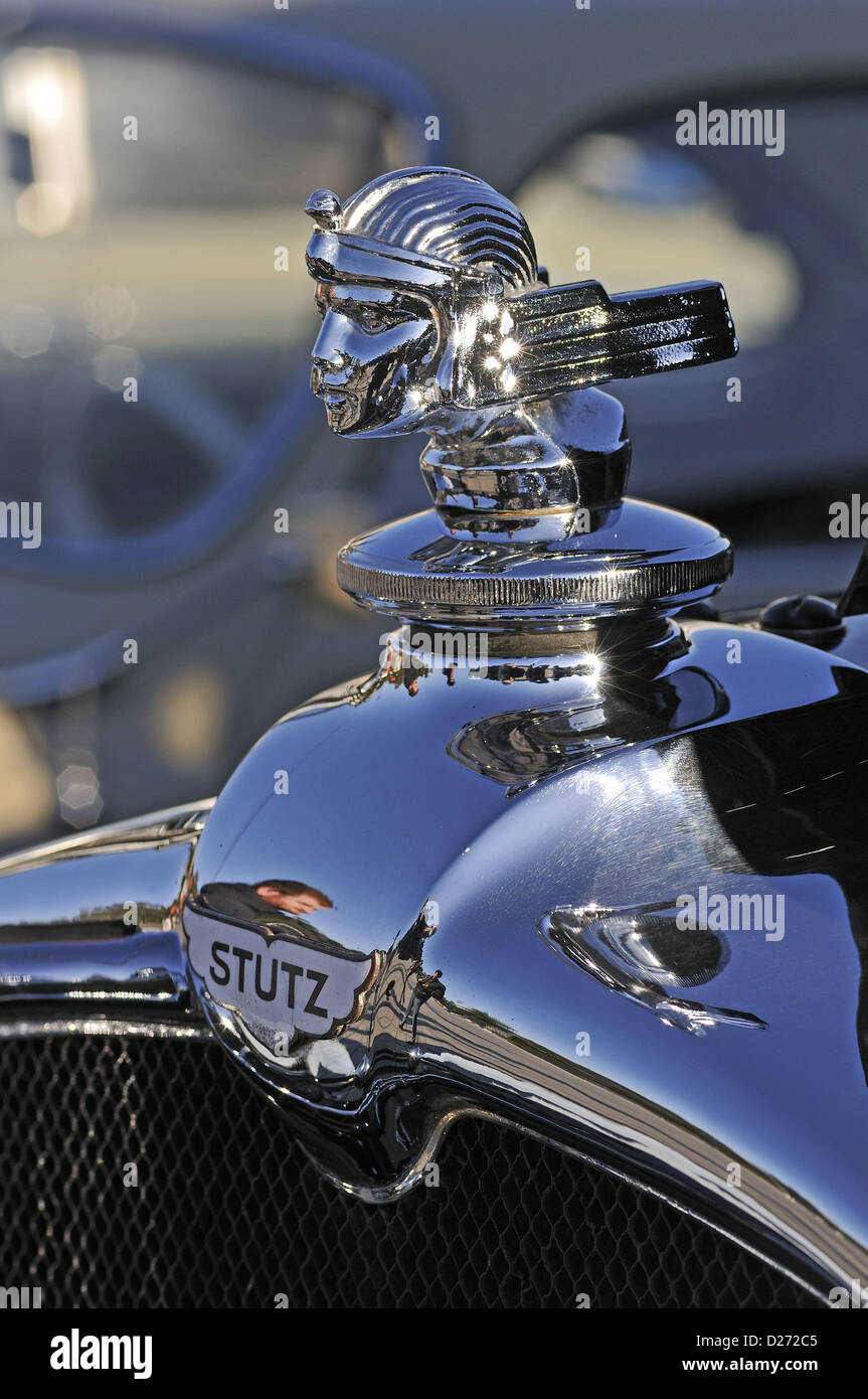 1928 Stutz BB emblem Stock Photo - Alamy