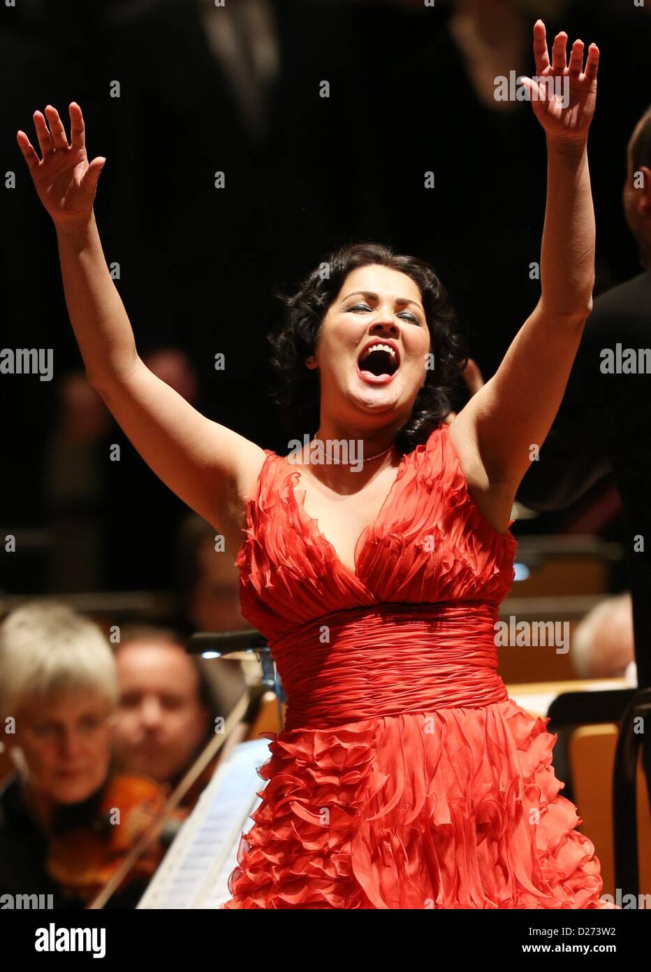 Hamburg, Germany. 15th January 2013. Soprano Anna Netrebko performs on ...