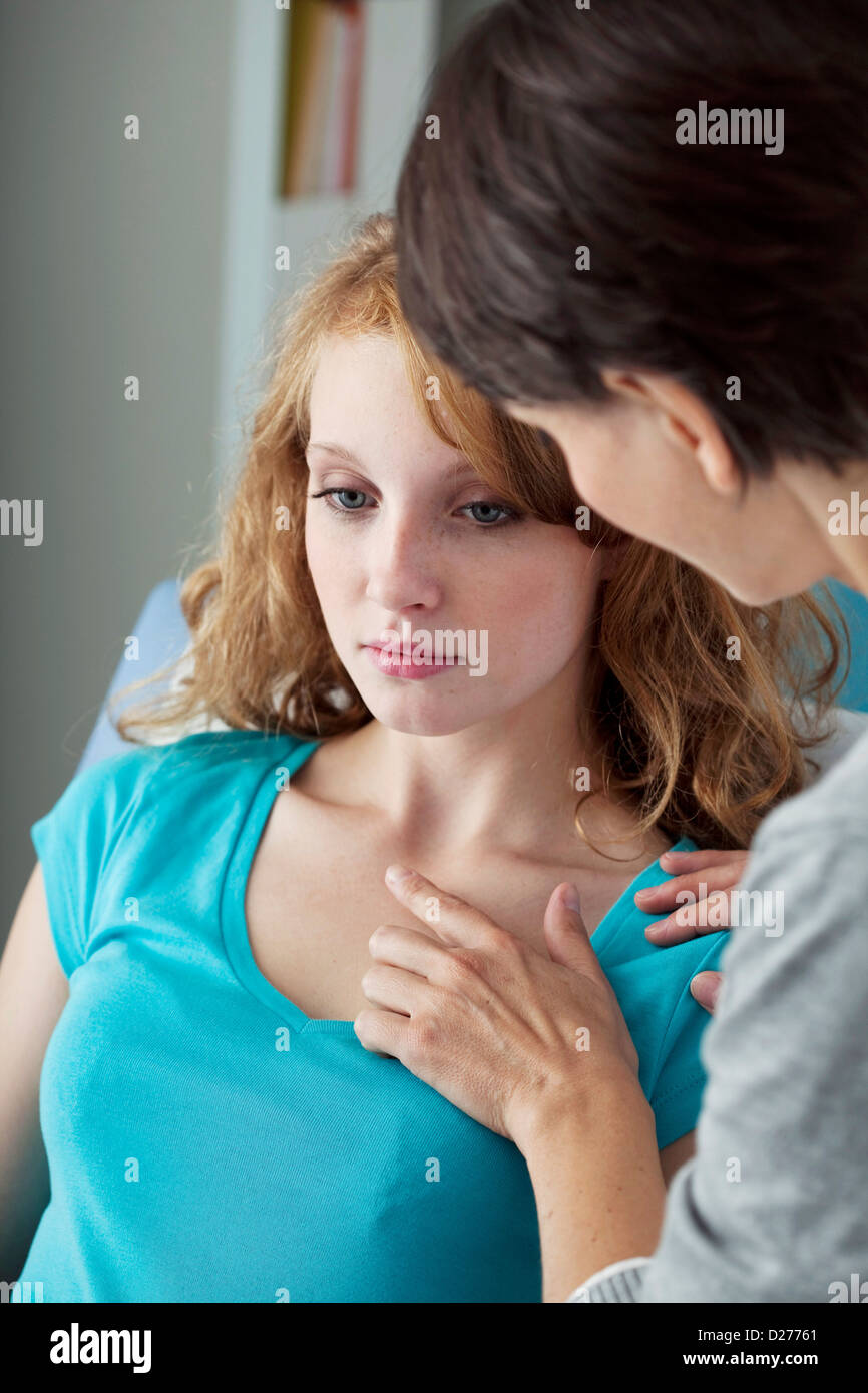 DERMATOLOGY CONSULTATION WOMAN Stock Photo - Alamy