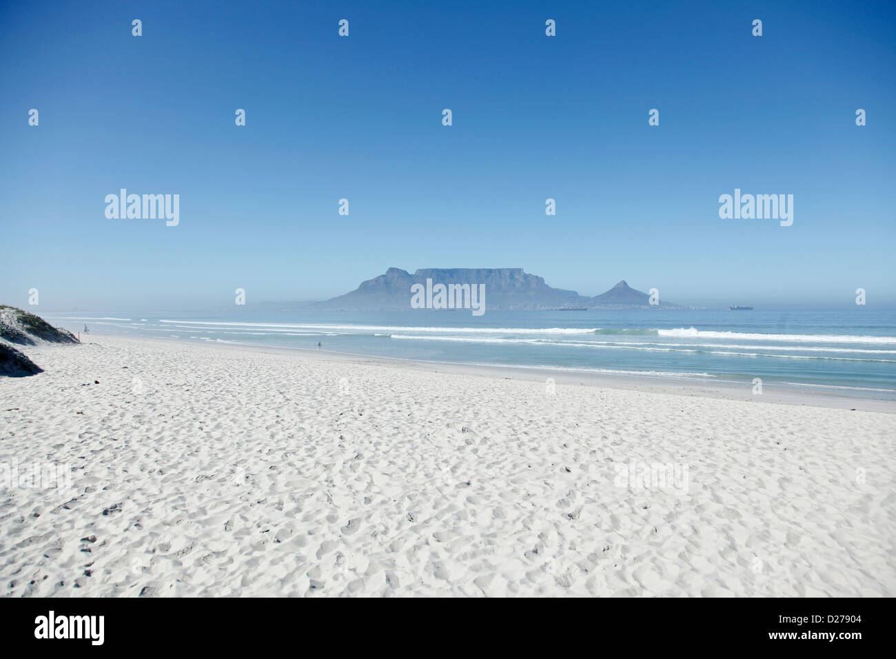 Mountain sea sky blue hi-res stock photography and images - Alamy