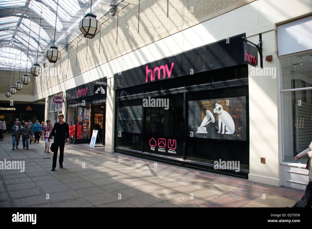 Hmv shop hi-res stock photography and images - Alamy
