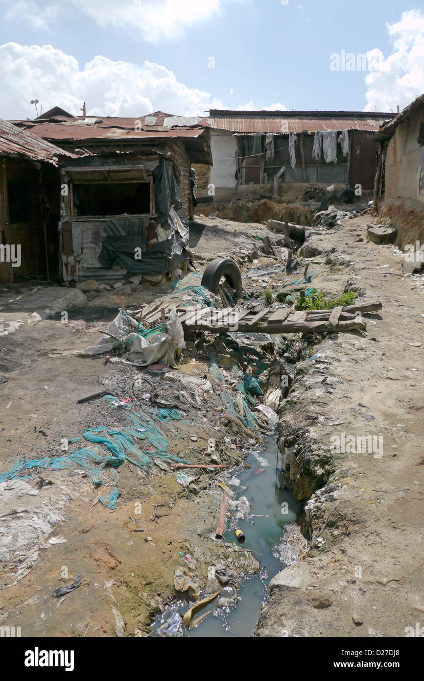 Mombasa kenya slum hi-res stock photography and images - Alamy