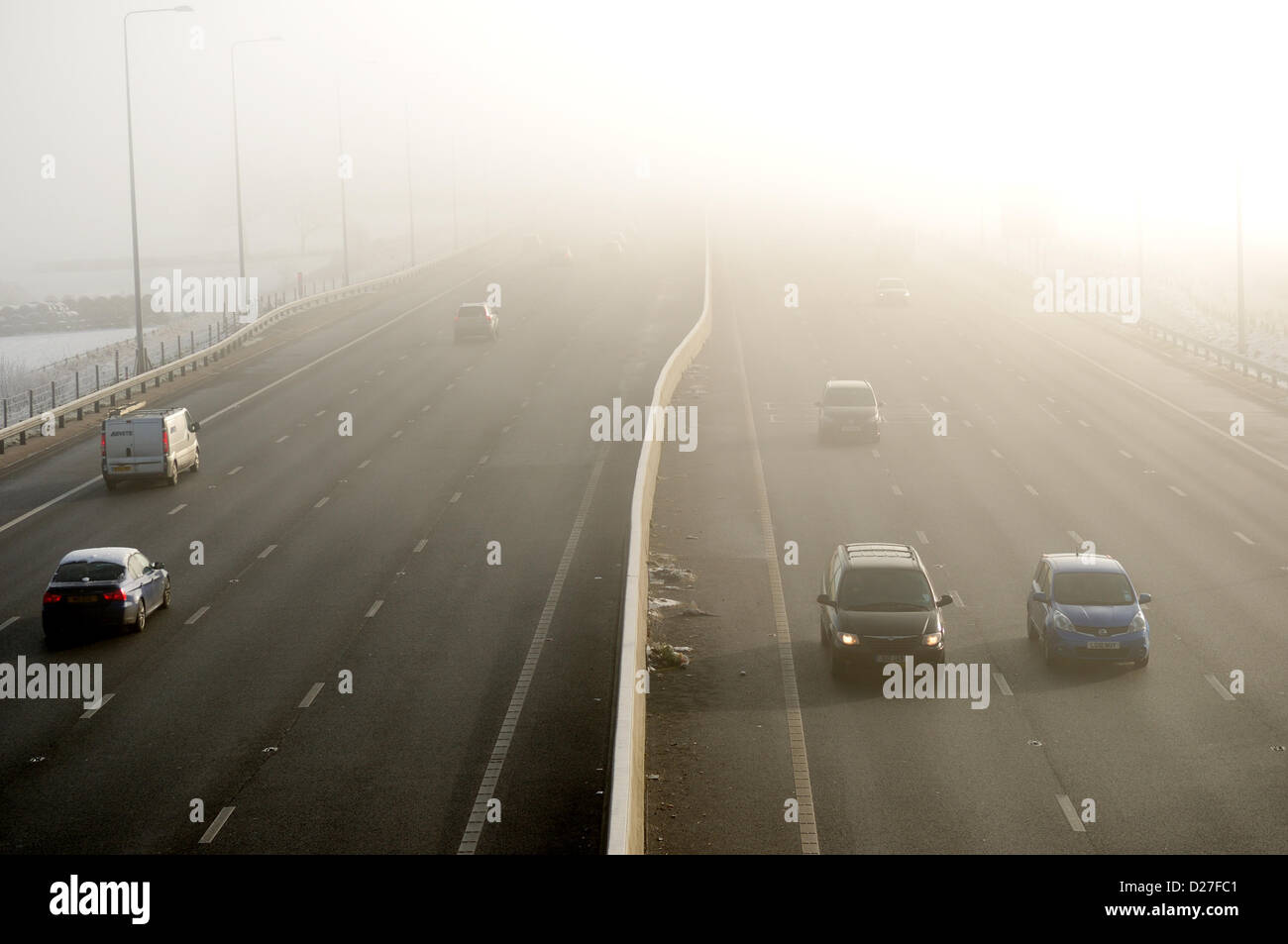 Freezing fog on motorway m1 hi-res stock photography and images - Alamy