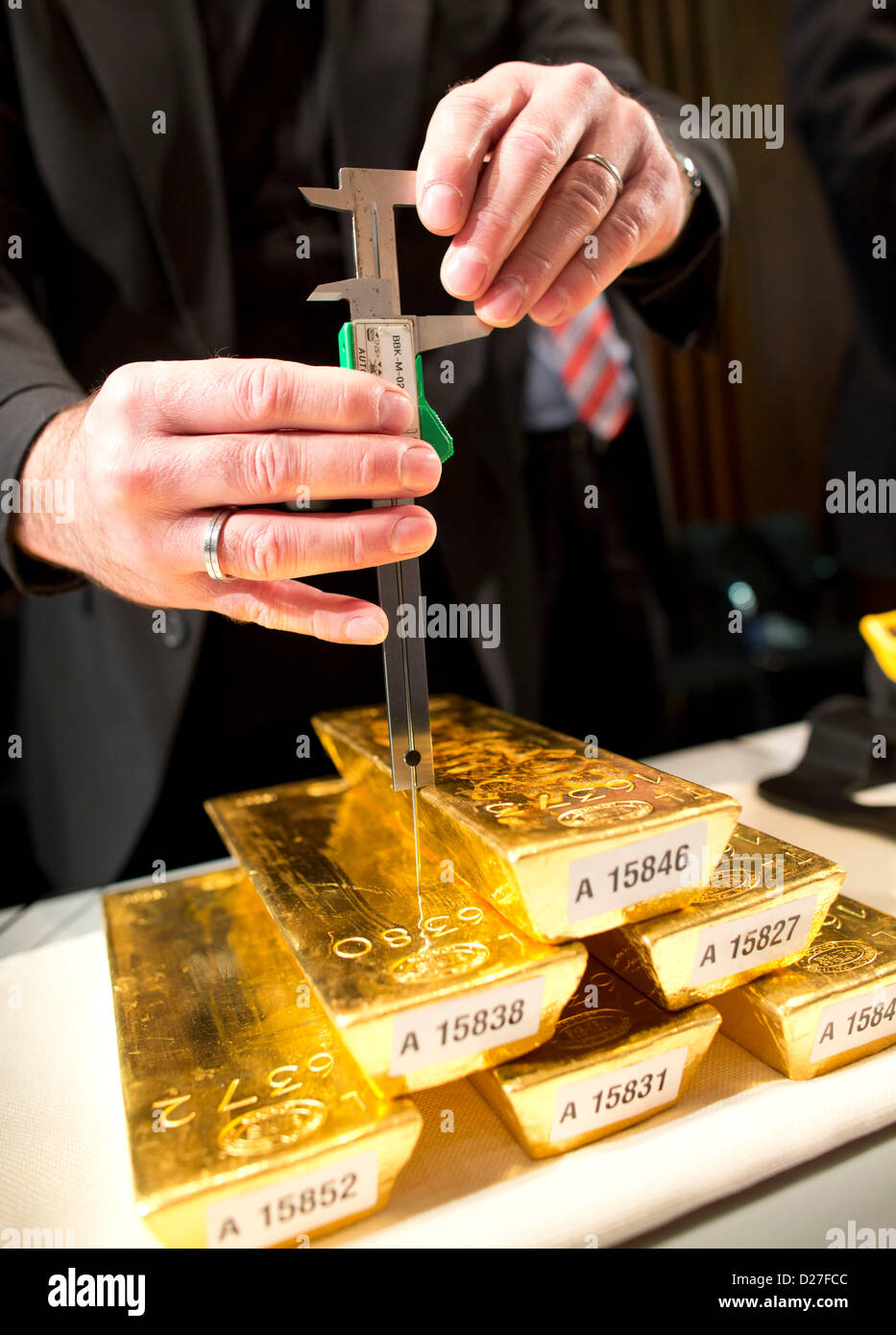 Gold bar bank germany hi-res stock photography and images - Alamy