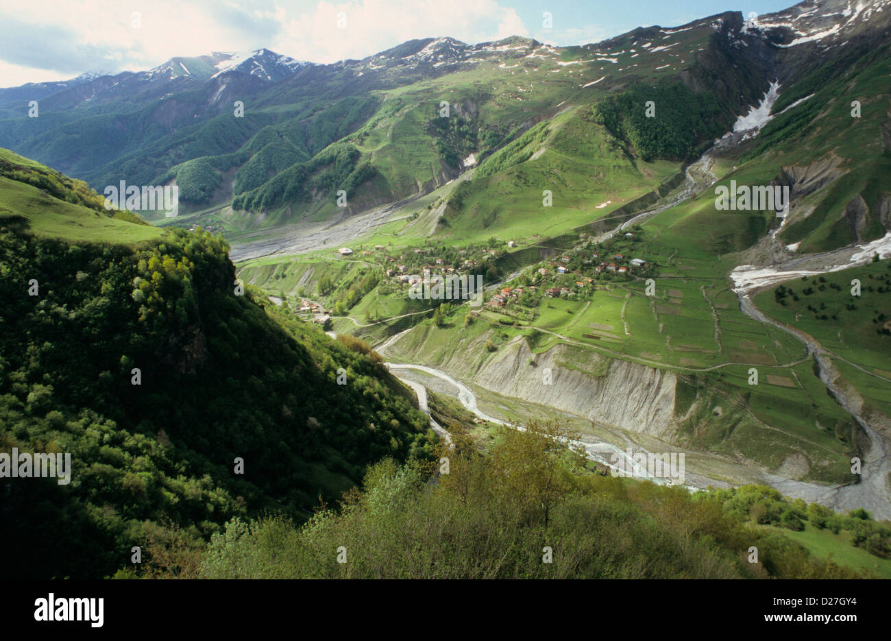 georgia caucaso mountains valley Stock Photo - Alamy