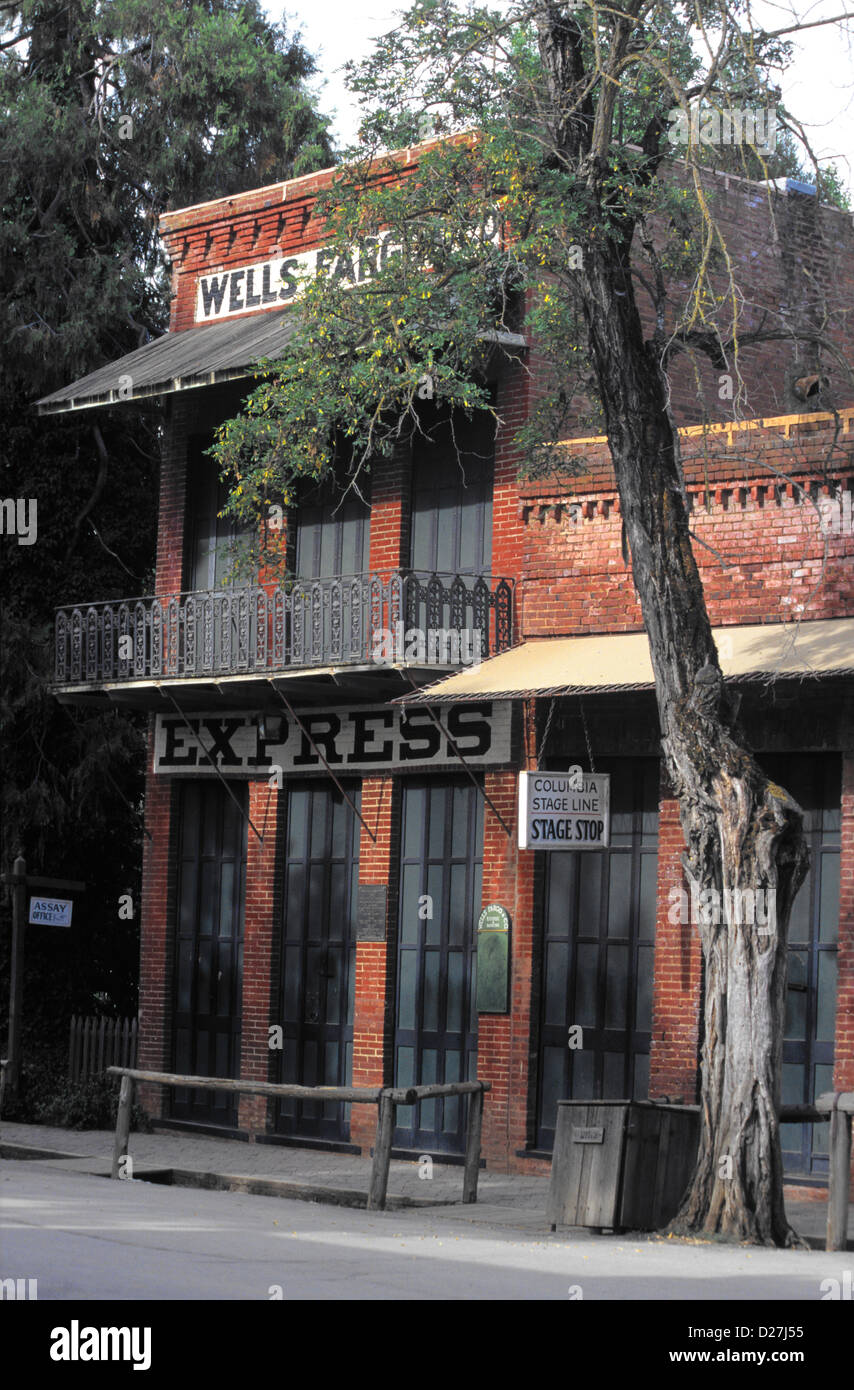 Wells Fargo Express High Resolution Stock Photography and Images - Alamy