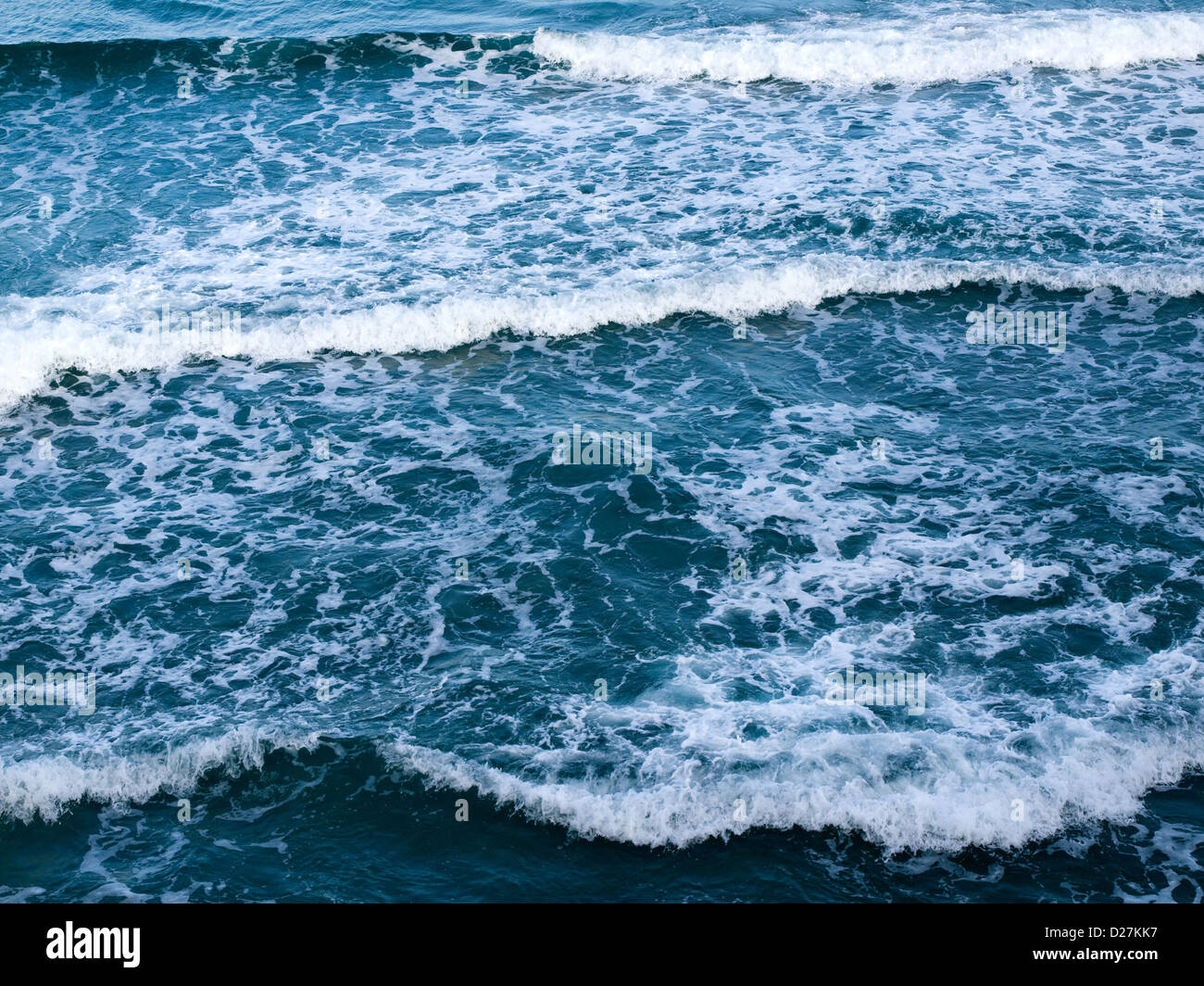 Light blue waves hi-res stock photography and images - Alamy