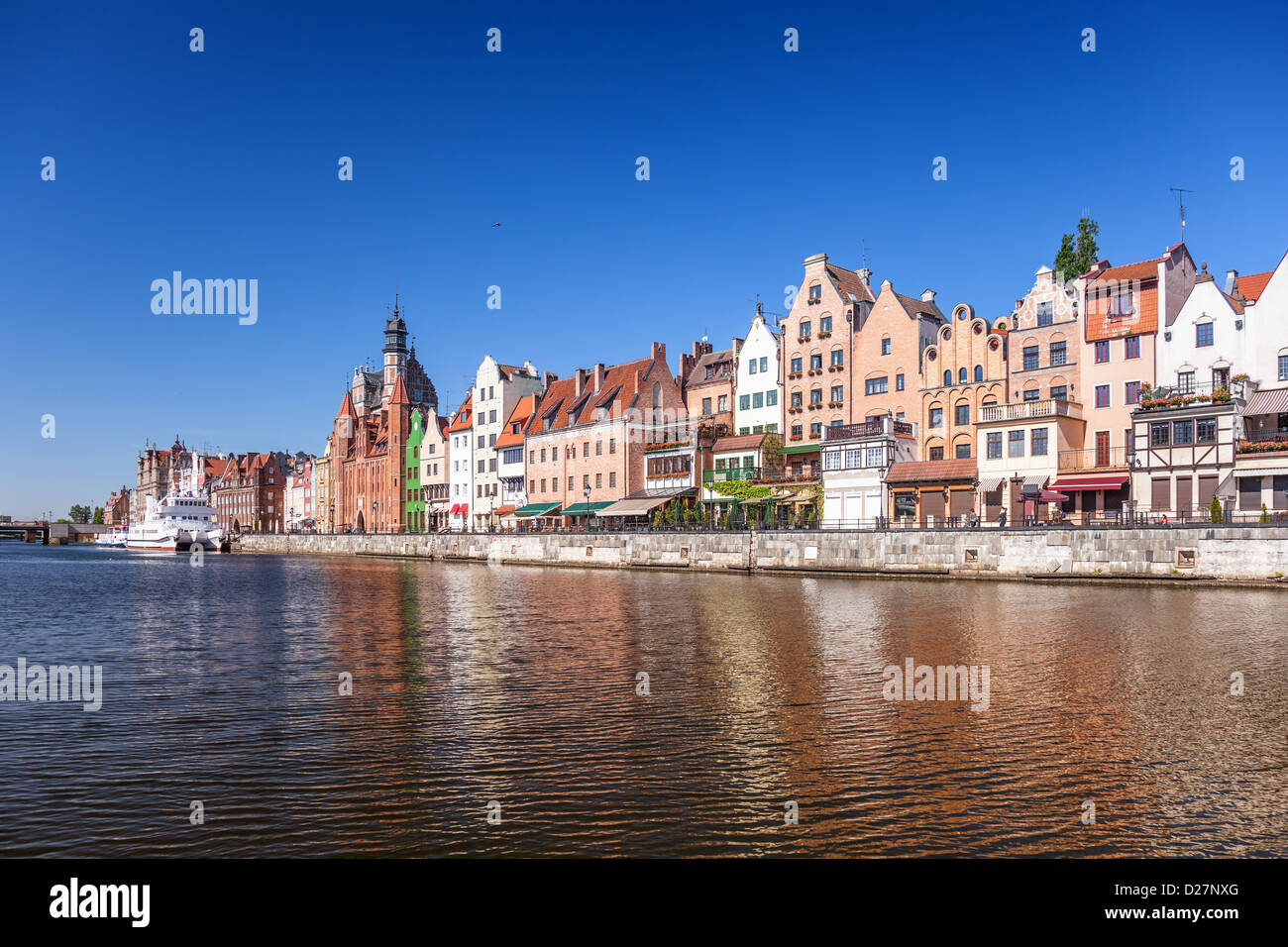 Riverside monuments hi-res stock photography and images - Alamy