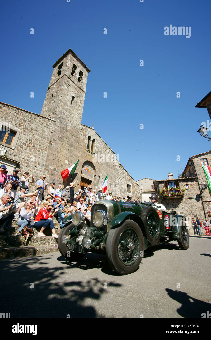 Mille miglia oldtimer race fans hi-res stock photography and images - Alamy
