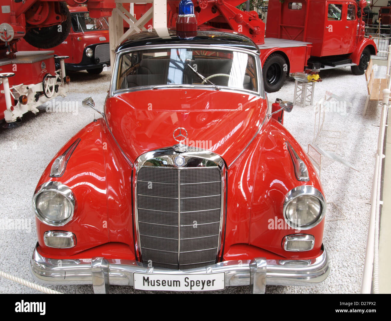 Vintage fire engine hi-res stock photography and images - Alamy