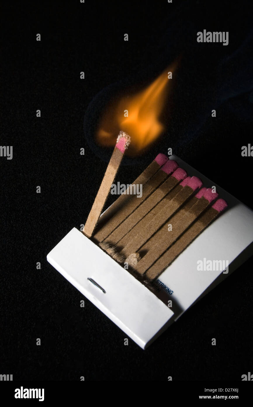 Matchbook hi-res stock photography and images - Alamy
