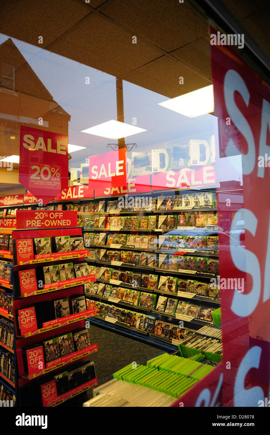 Eastwood, Notts, UK. 16th January 2013. Blockbuster DVD rental store ...