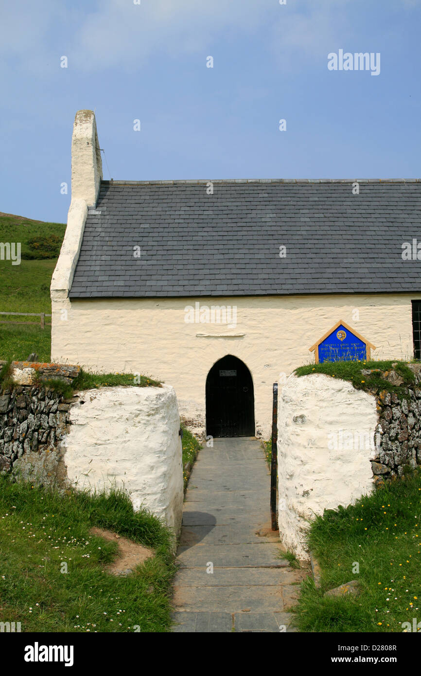 Mwnt, ceredigion church hi-res stock photography and images - Alamy