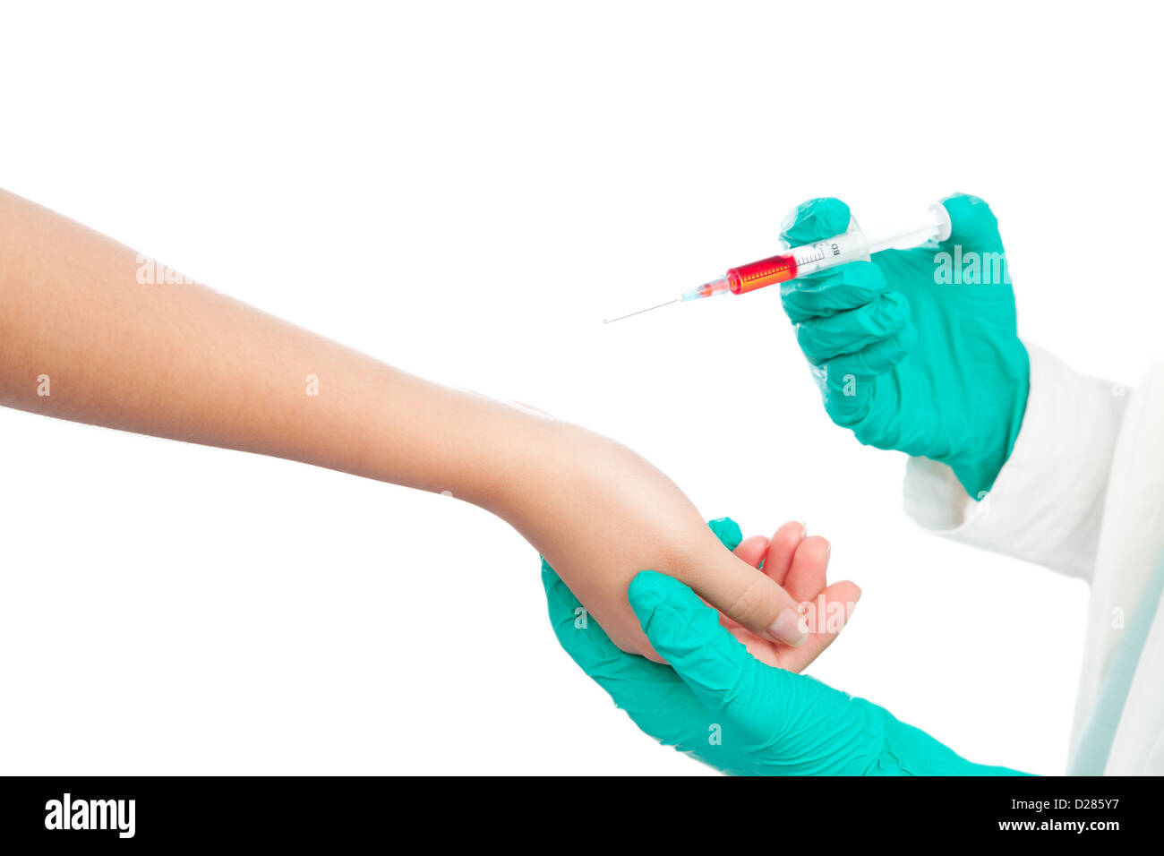 Giving an injection hi-res stock photography and images - Alamy