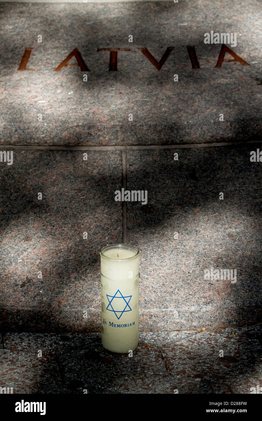 Jewish memorial candle hi-res stock photography and images - Alamy
