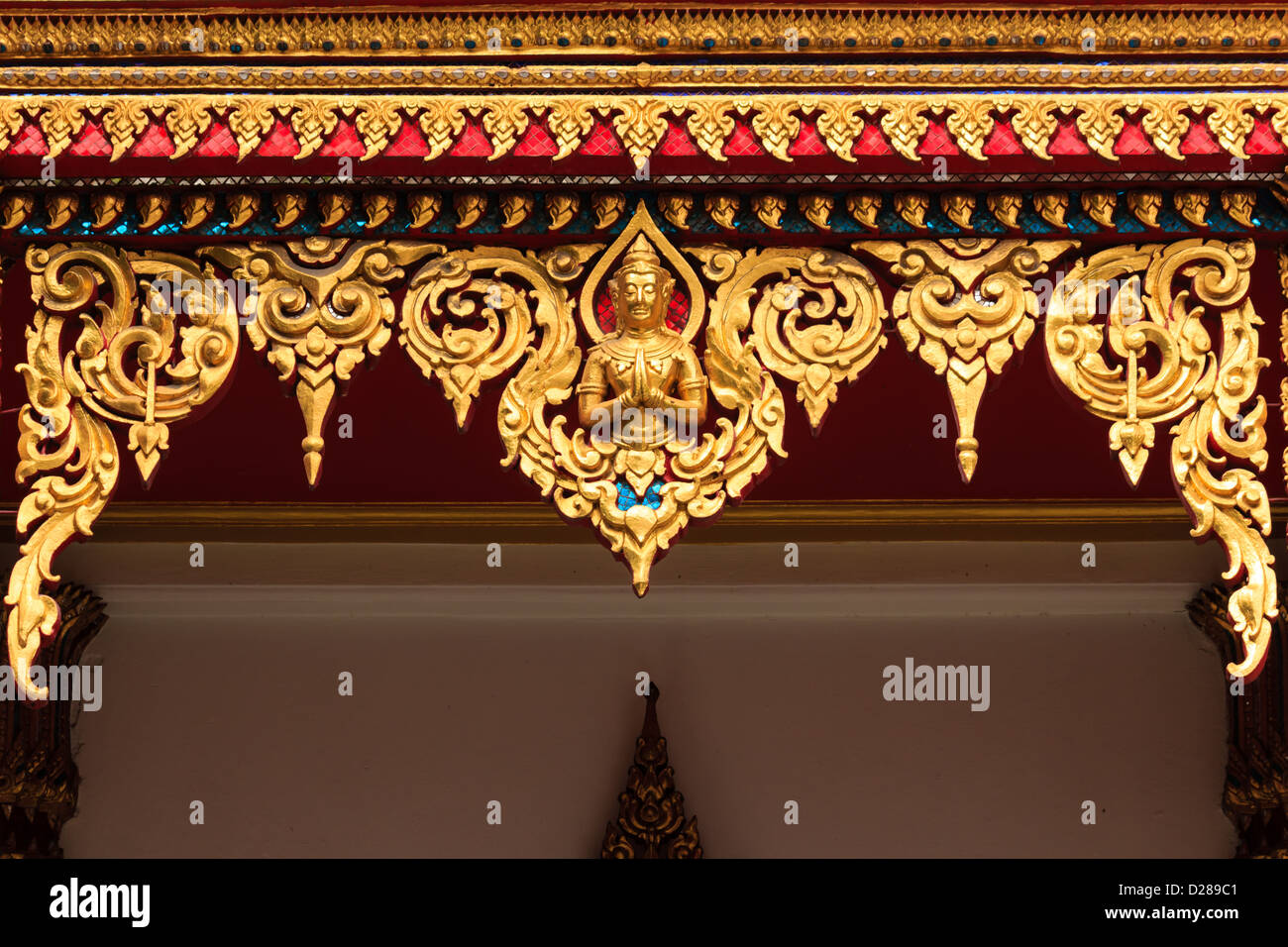 Golden Crafted of Thai Temple Entrance Arches Stock Photo - Alamy