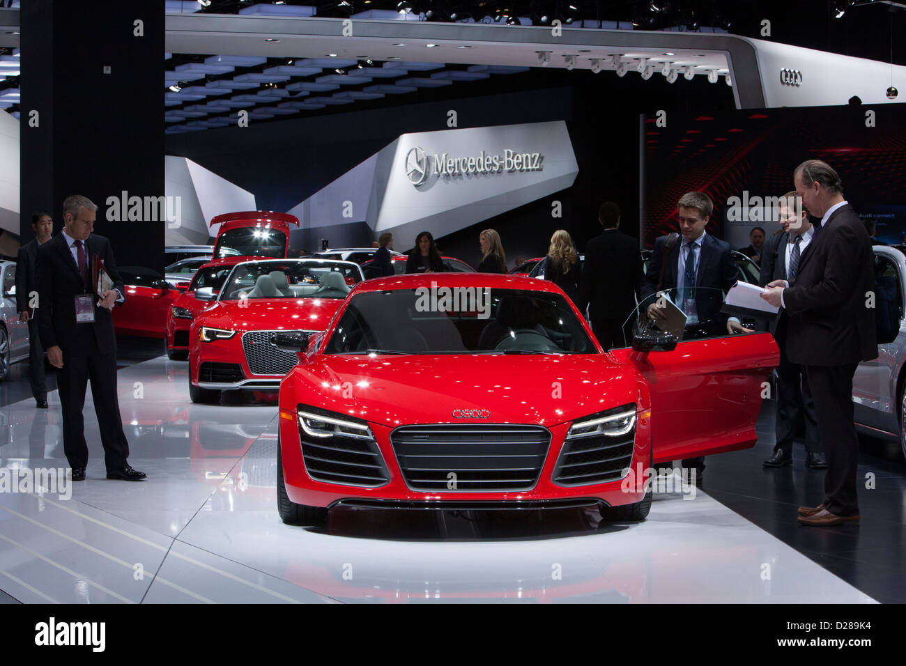 Audi r8 hi-res stock photography and images - Alamy