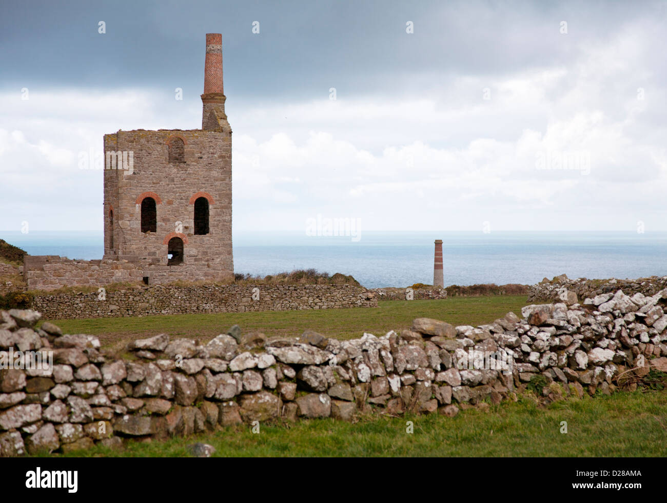 Levant Mine and Beam Engine mining ruins in Cornwall UK Stock Photo - Alamy