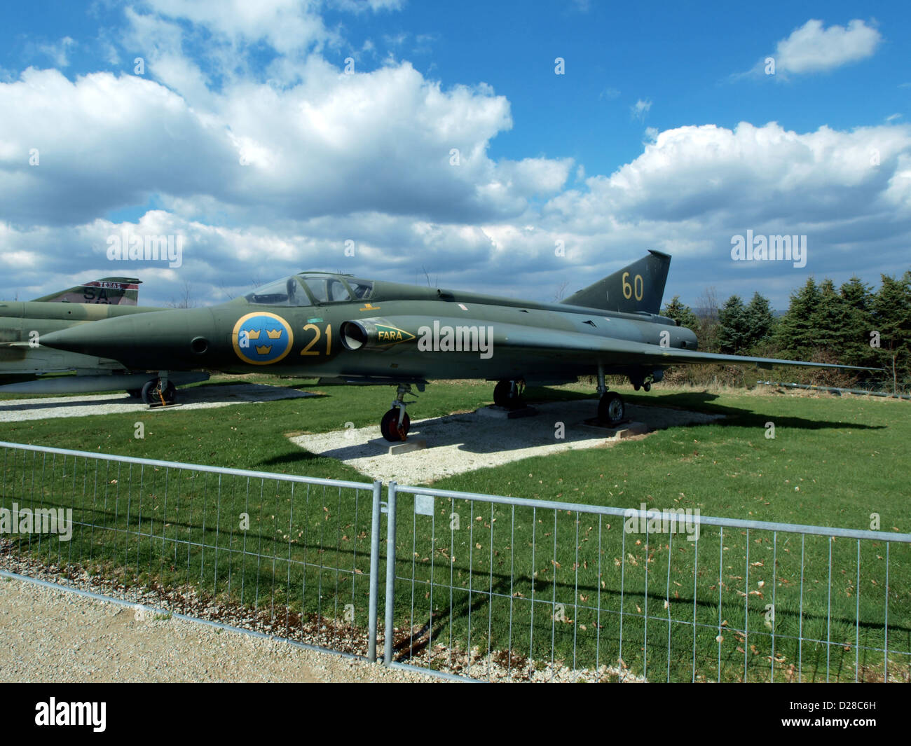 Draken fighter jet fighter aircraft hi-res stock photography and images ...
