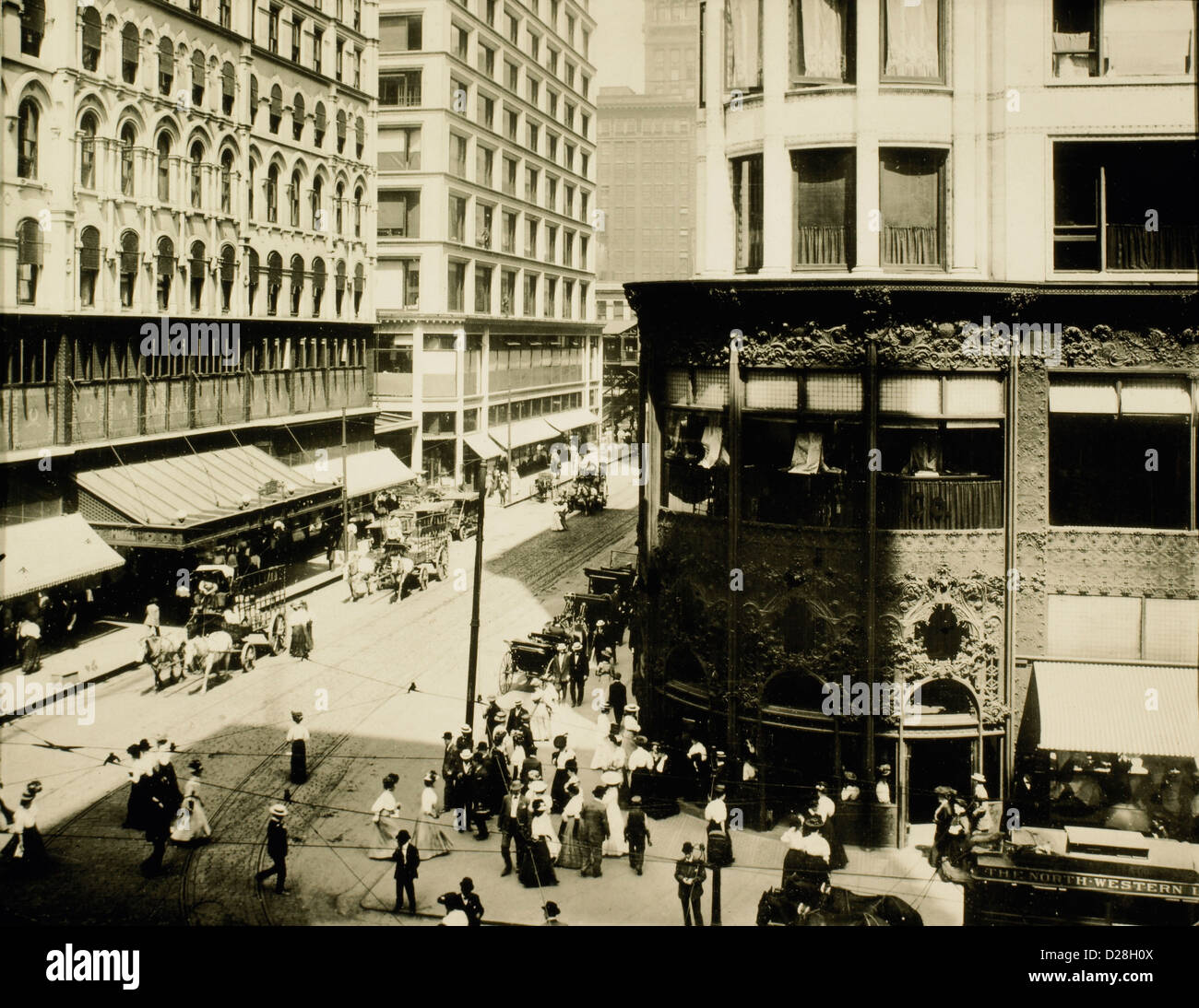 Chicago illinois usa madison street hi-res stock photography and images ...