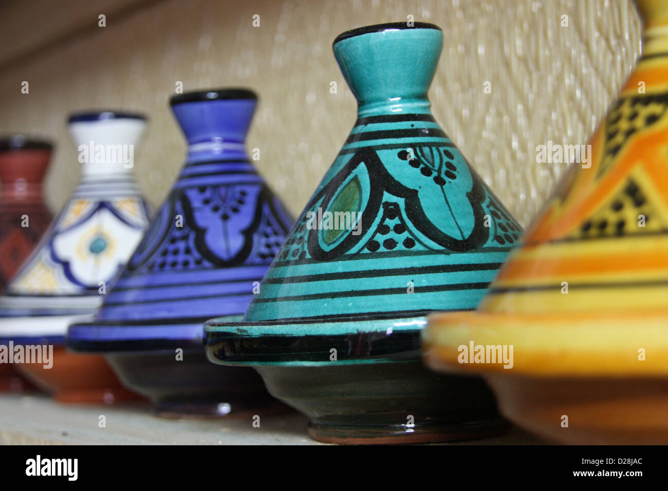 Tajines hi-res stock photography and images - Alamy