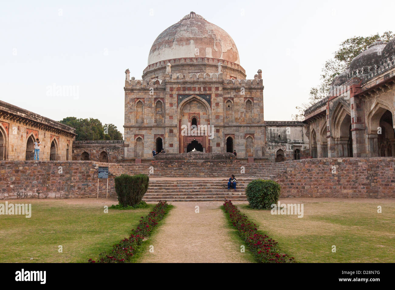 Bara Gumbad Tomb, Lodi Gardens, New Delhi, India Stock Photo - Alamy