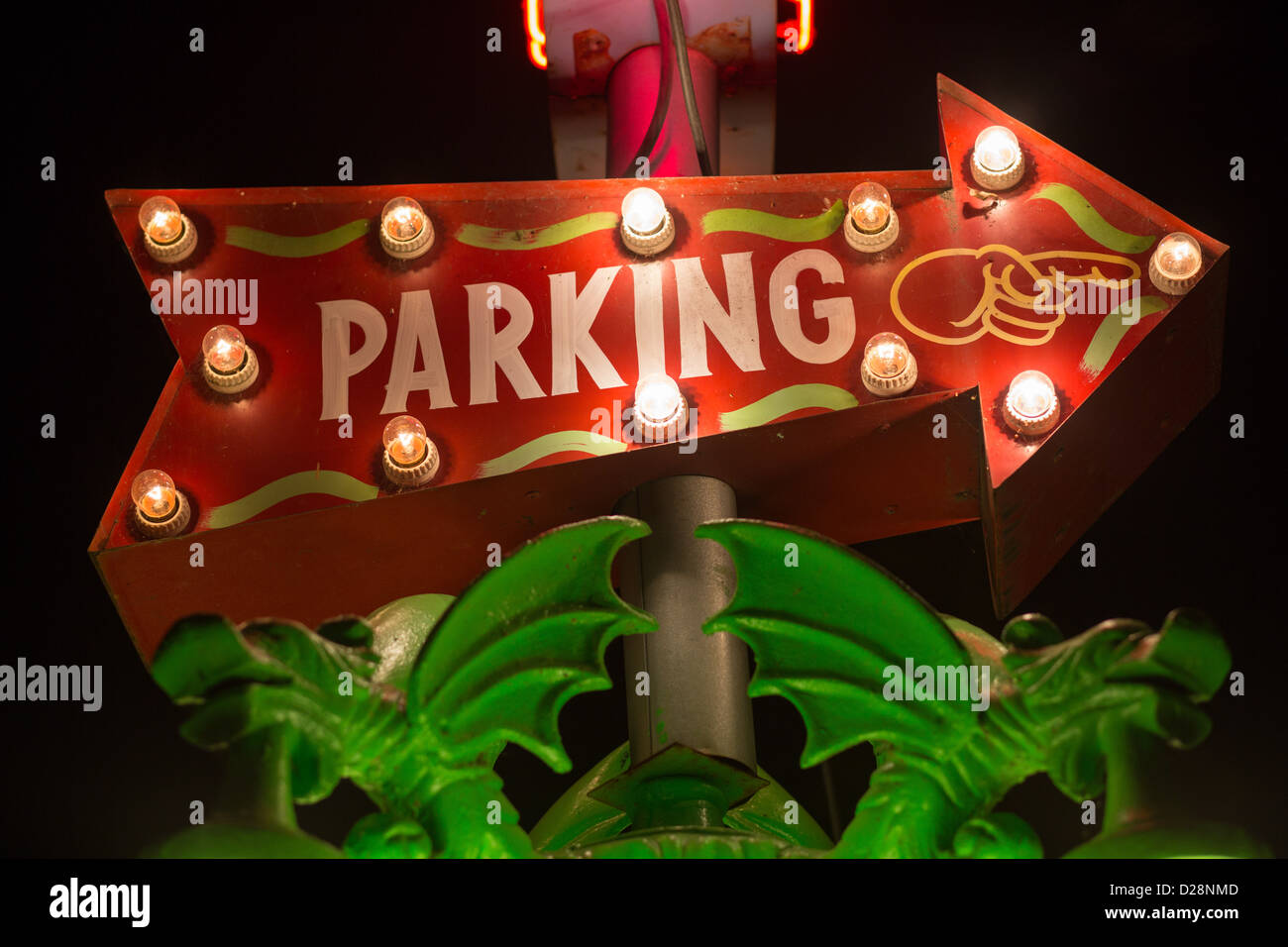 Sign neon parking arrow hi-res stock photography and images - Alamy