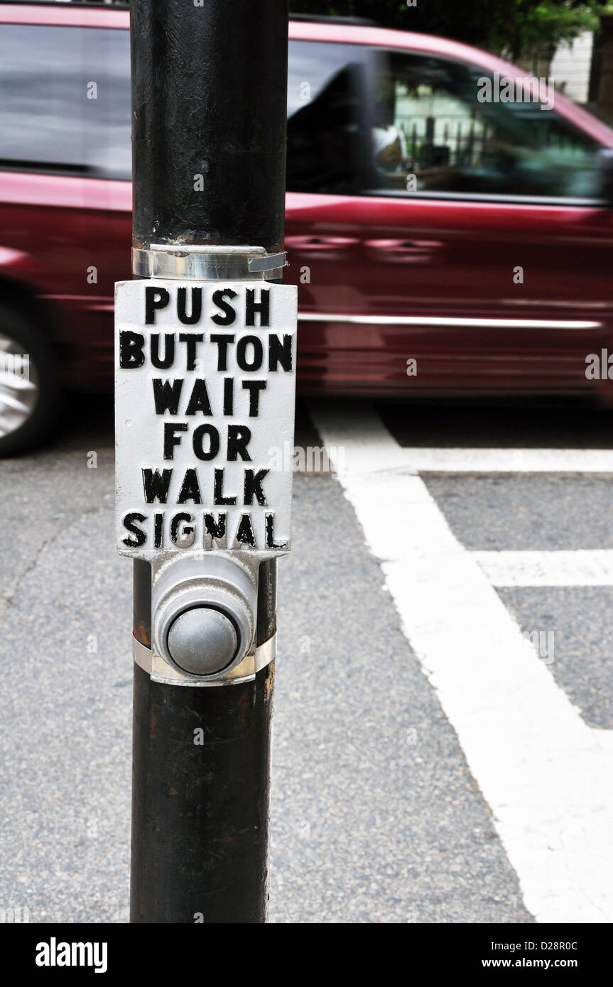 United states walk cross signal hi-res stock photography and images - Alamy