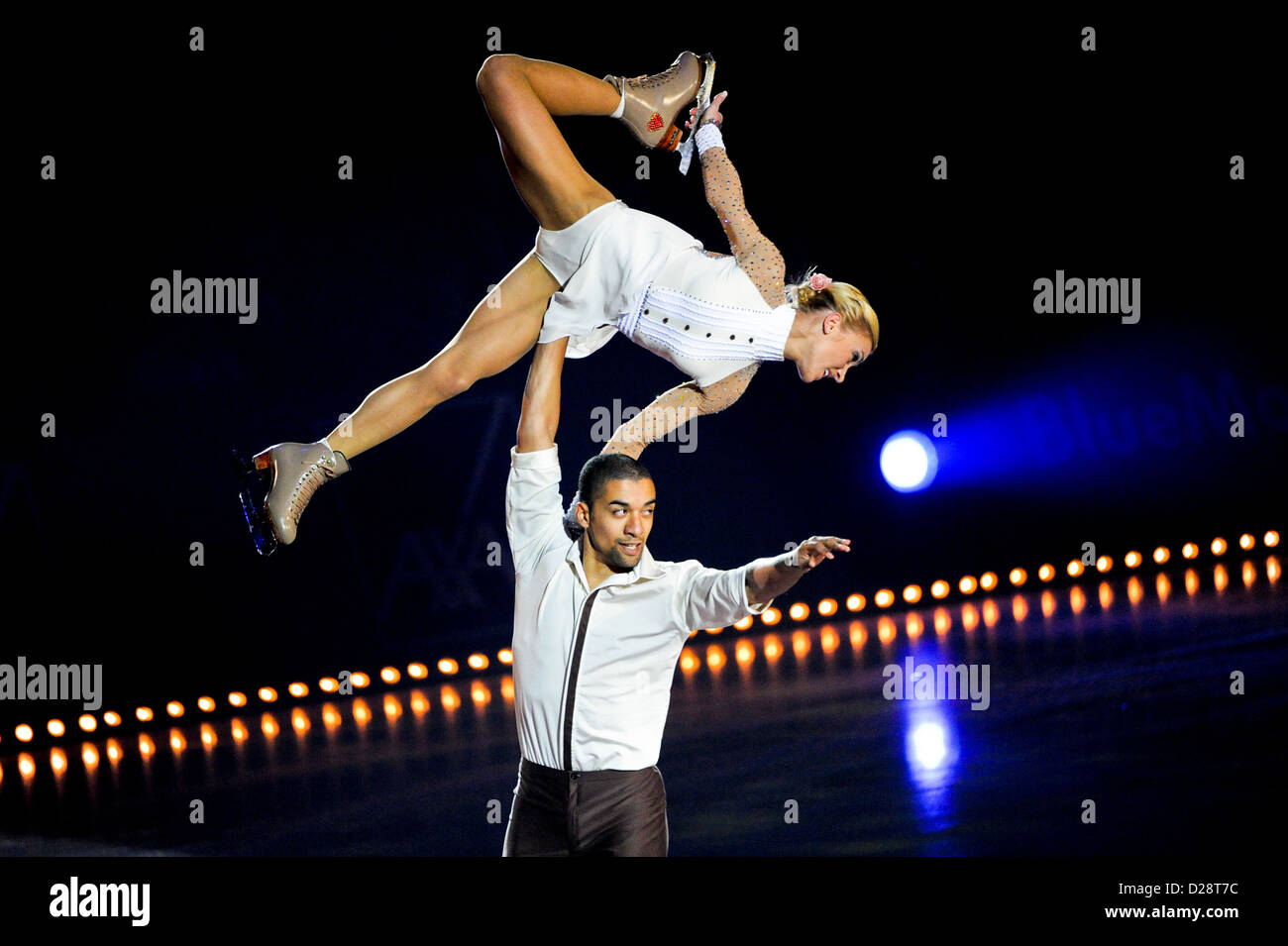 Pair skating sport Stock Photo - Alamy