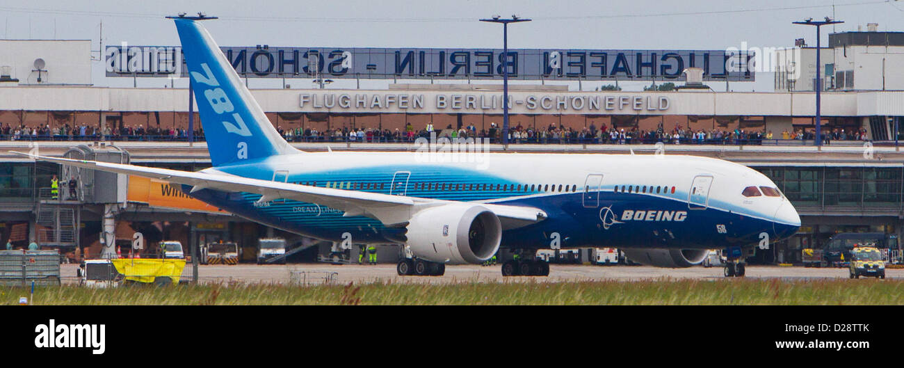 787 construction hi-res stock photography and images - Alamy