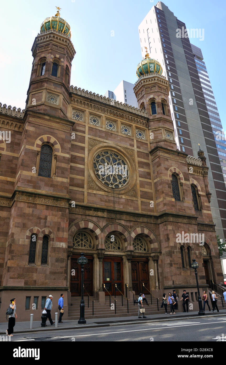 Central synagogue, new york hi-res stock photography and images - Alamy