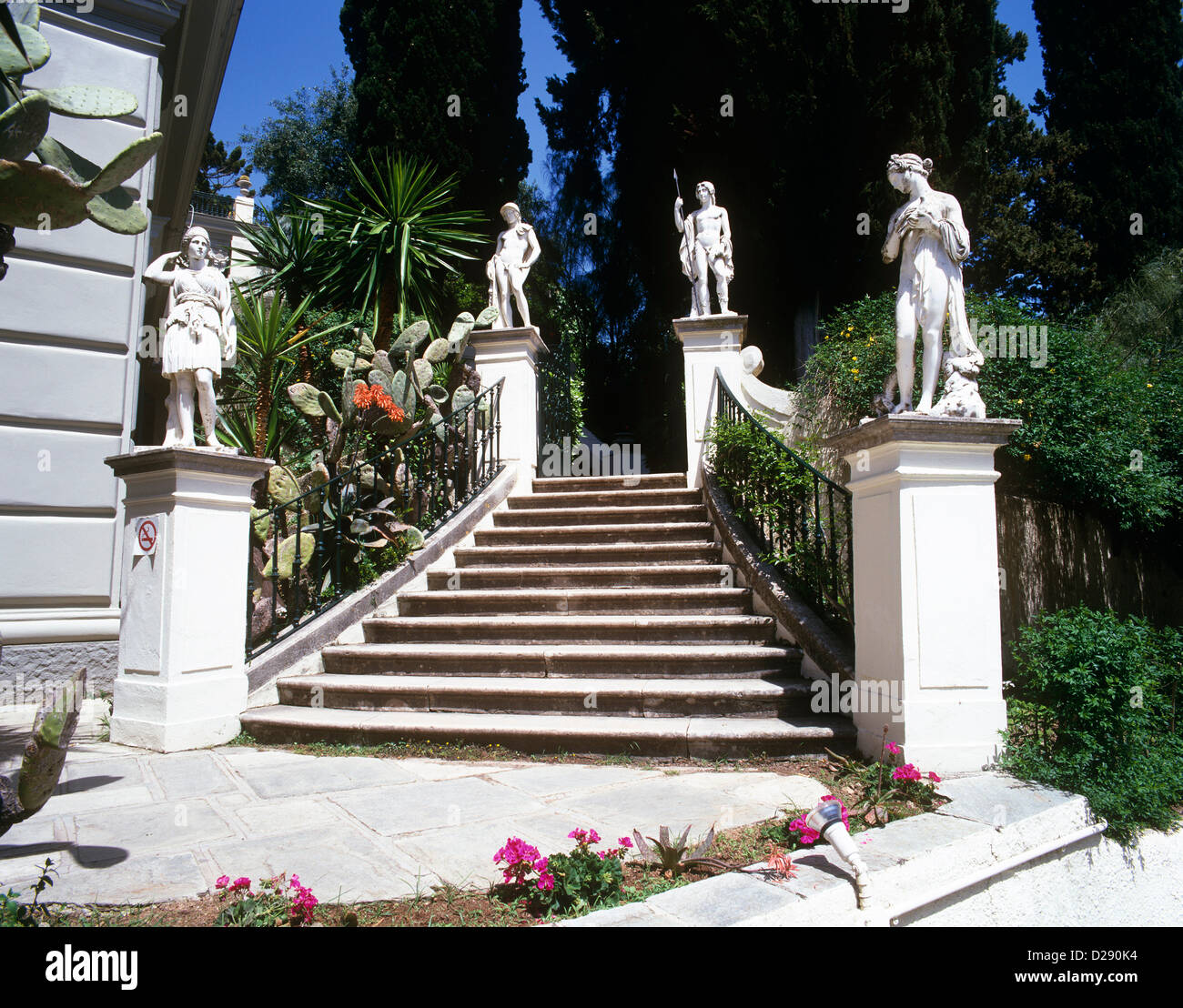 Statues at the achillion hi-res stock photography and images - Alamy