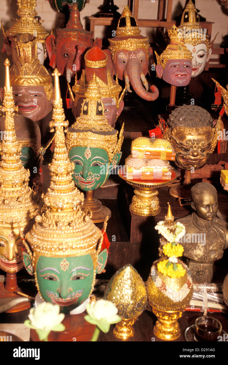 Bangkok patravadi theatre hi-res stock photography and images - Alamy