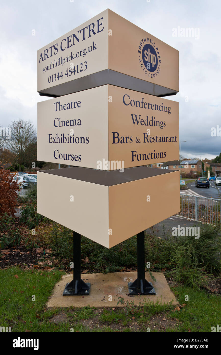 Optical Illusion Sign High Resolution Stock Photography and Images - Alamy