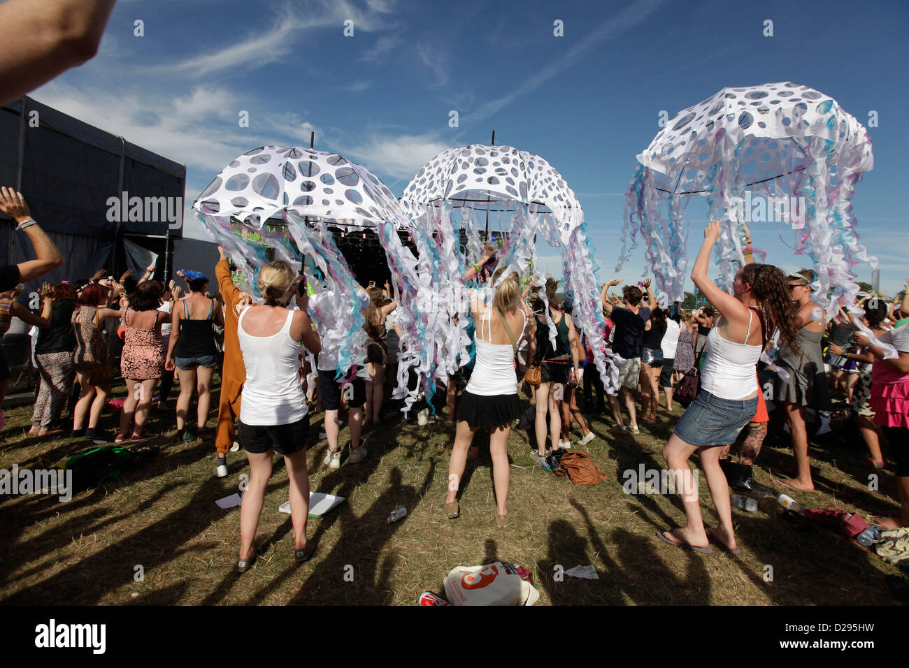 Festival goers in fancy dress bestival hi-res stock photography and ...