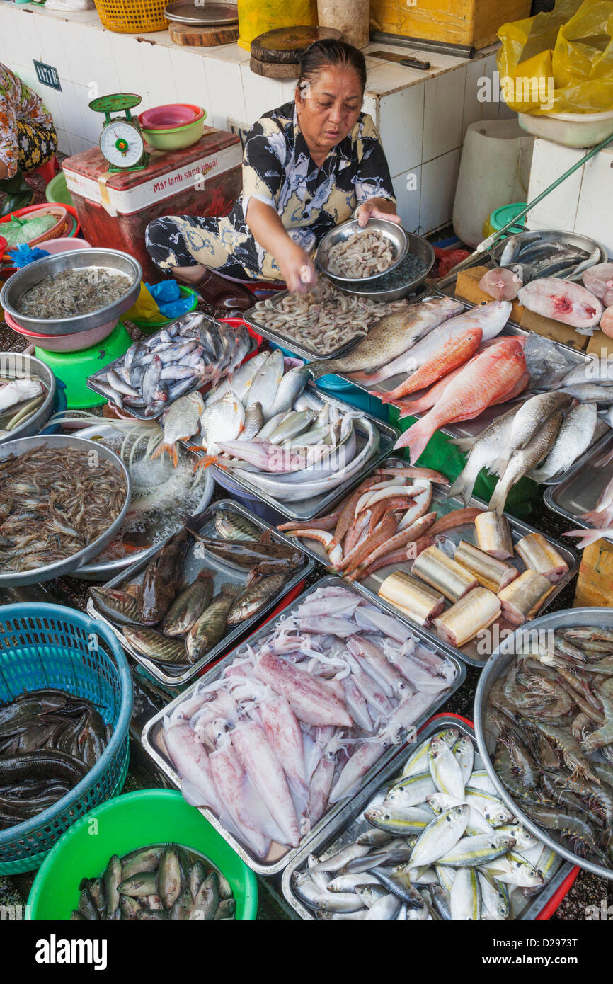 Vietnam, Ho Chi Minh City, Ben Thanh Market, Seafood Stalls Stock Photo ...