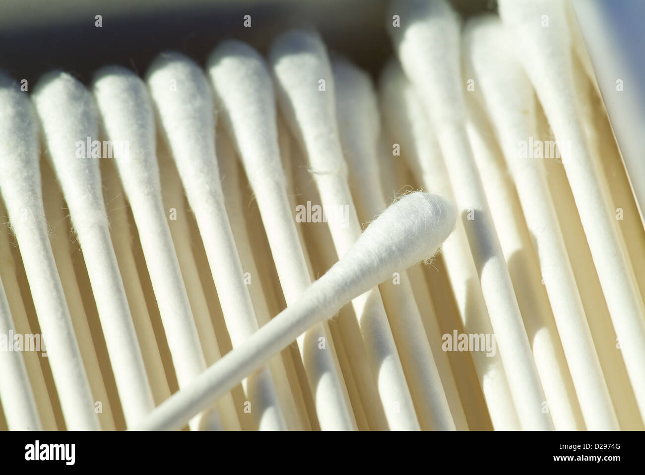 Q tips hi-res stock photography and images - Alamy