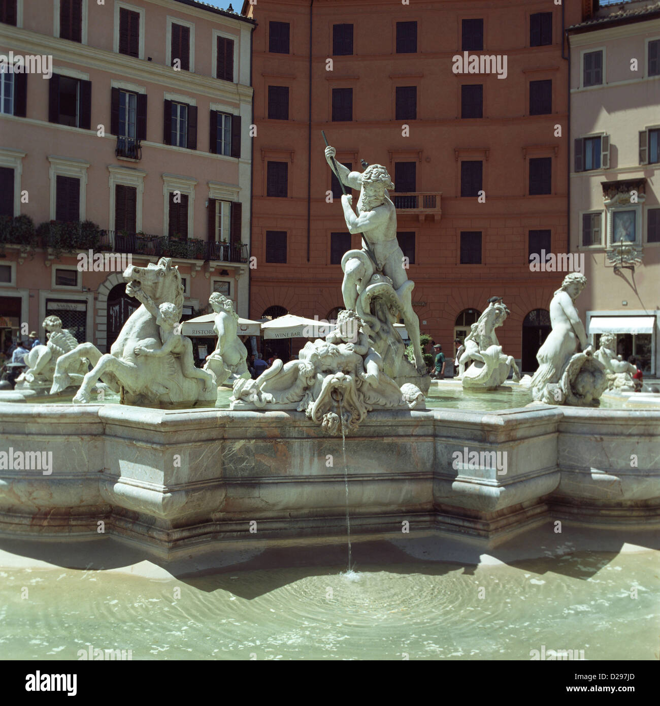 Fountain in rome hi-res stock photography and images - Alamy