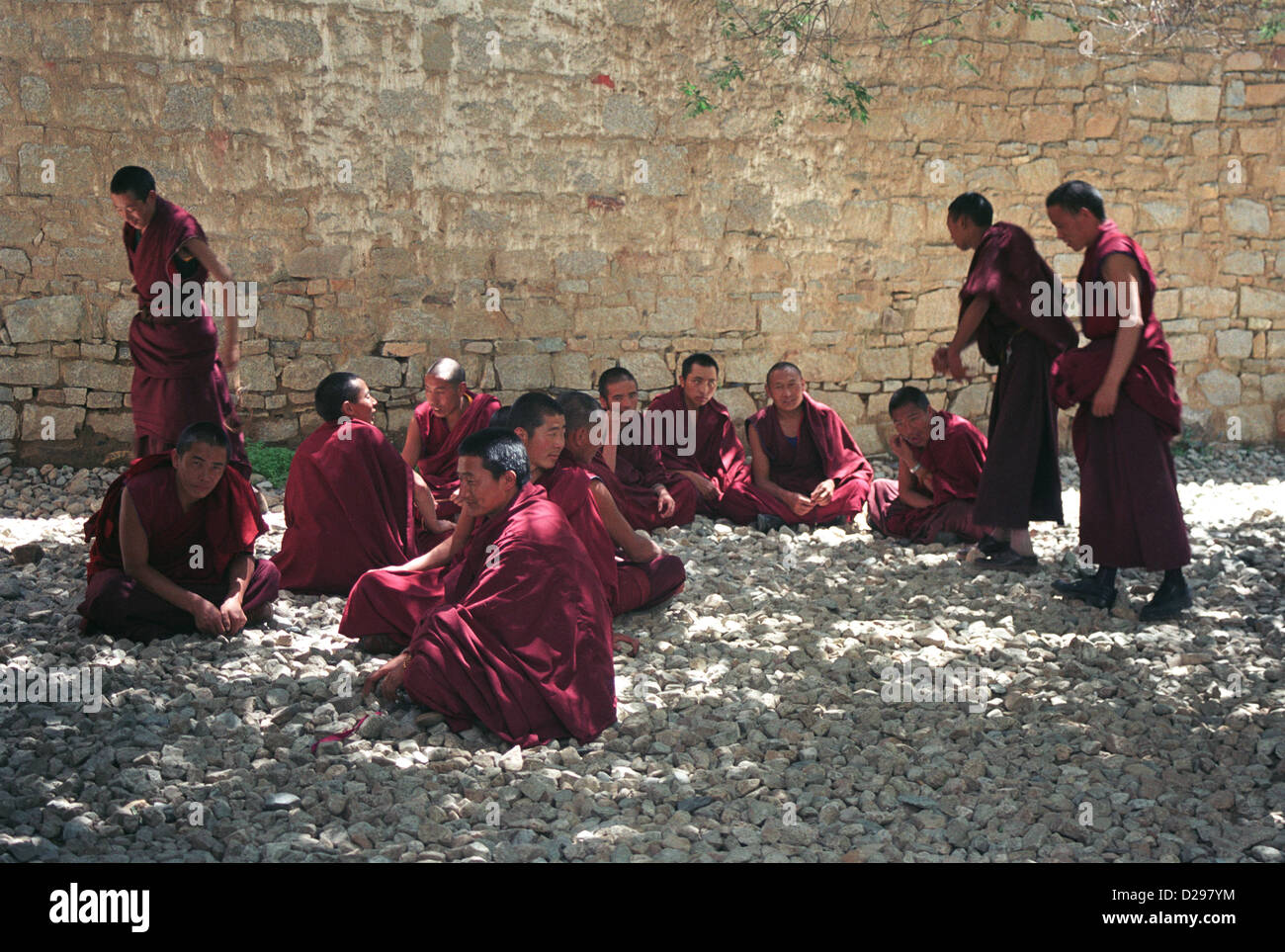 World yard hi-res stock photography and images - Alamy