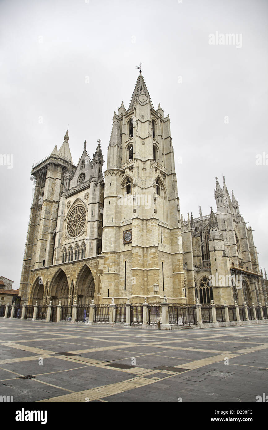 Leon Cathedral, detail of the church of Leon, Spain Stock Photo - Alamy