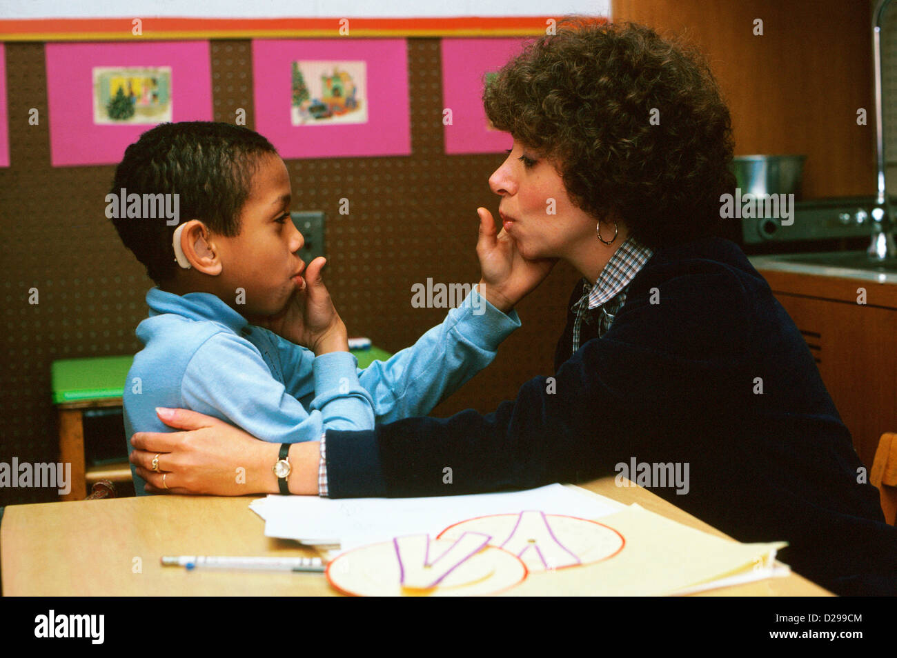 Handicap child teacher hi-res stock photography and images - Alamy