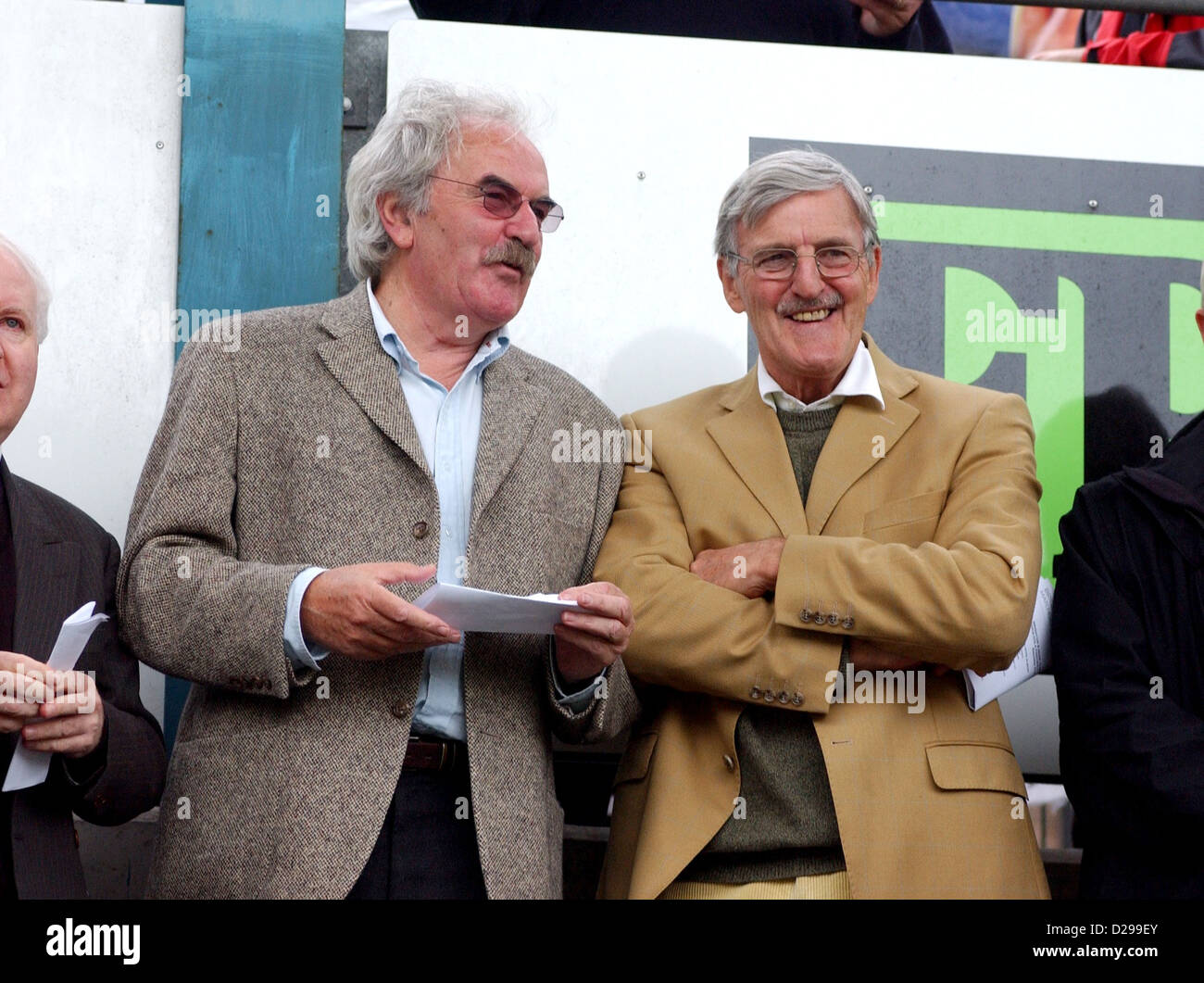Des lynam jimmy hill hi-res stock photography and images - Alamy