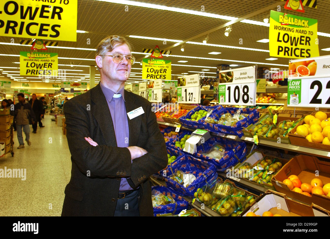 Supermarket aisle asda hi-res stock photography and images - Alamy
