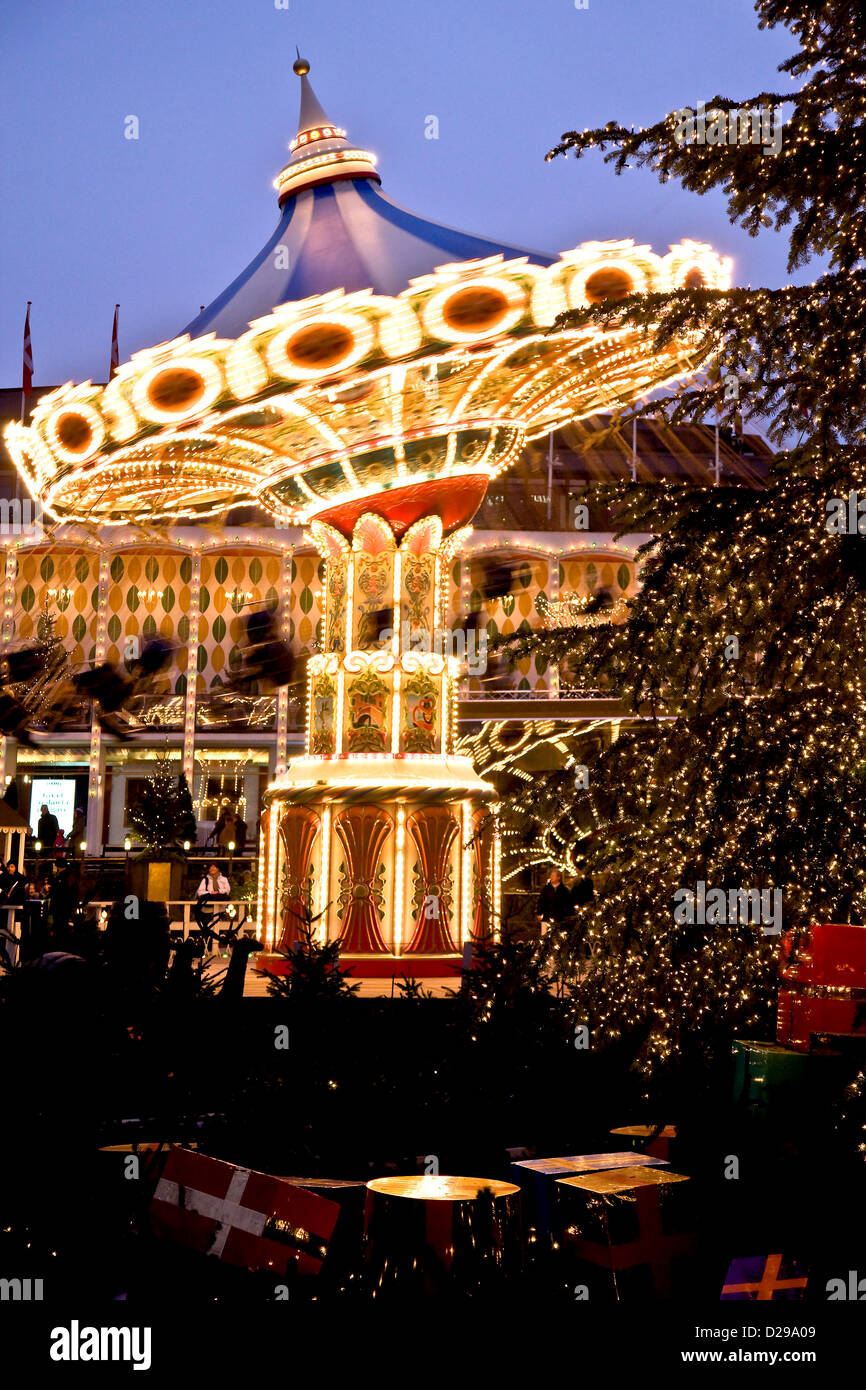 The roundabout in Christmas decorat Stock Photo - Alamy