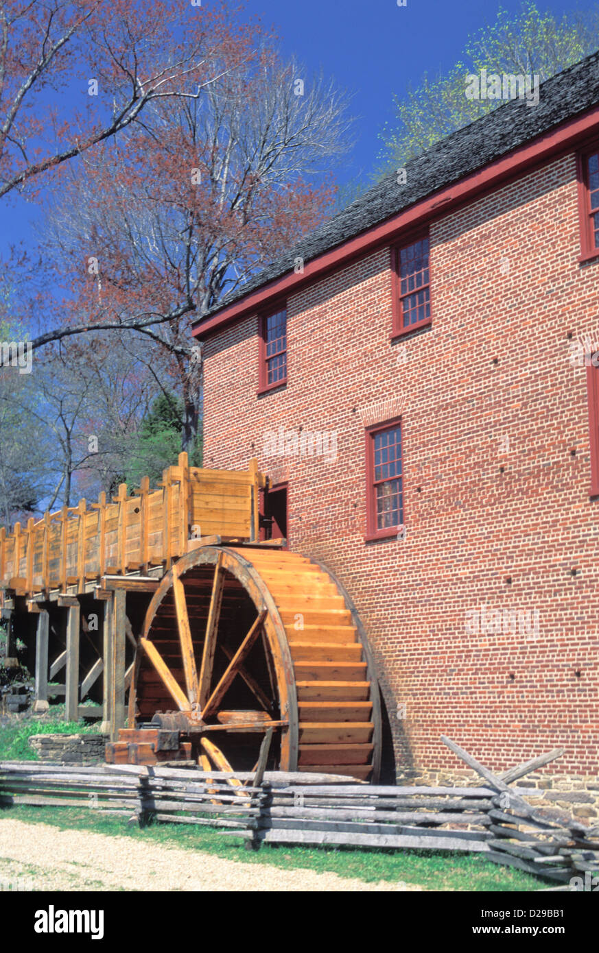 Virginia. Colvin Mill. Water Wheel Stock Photo - Alamy