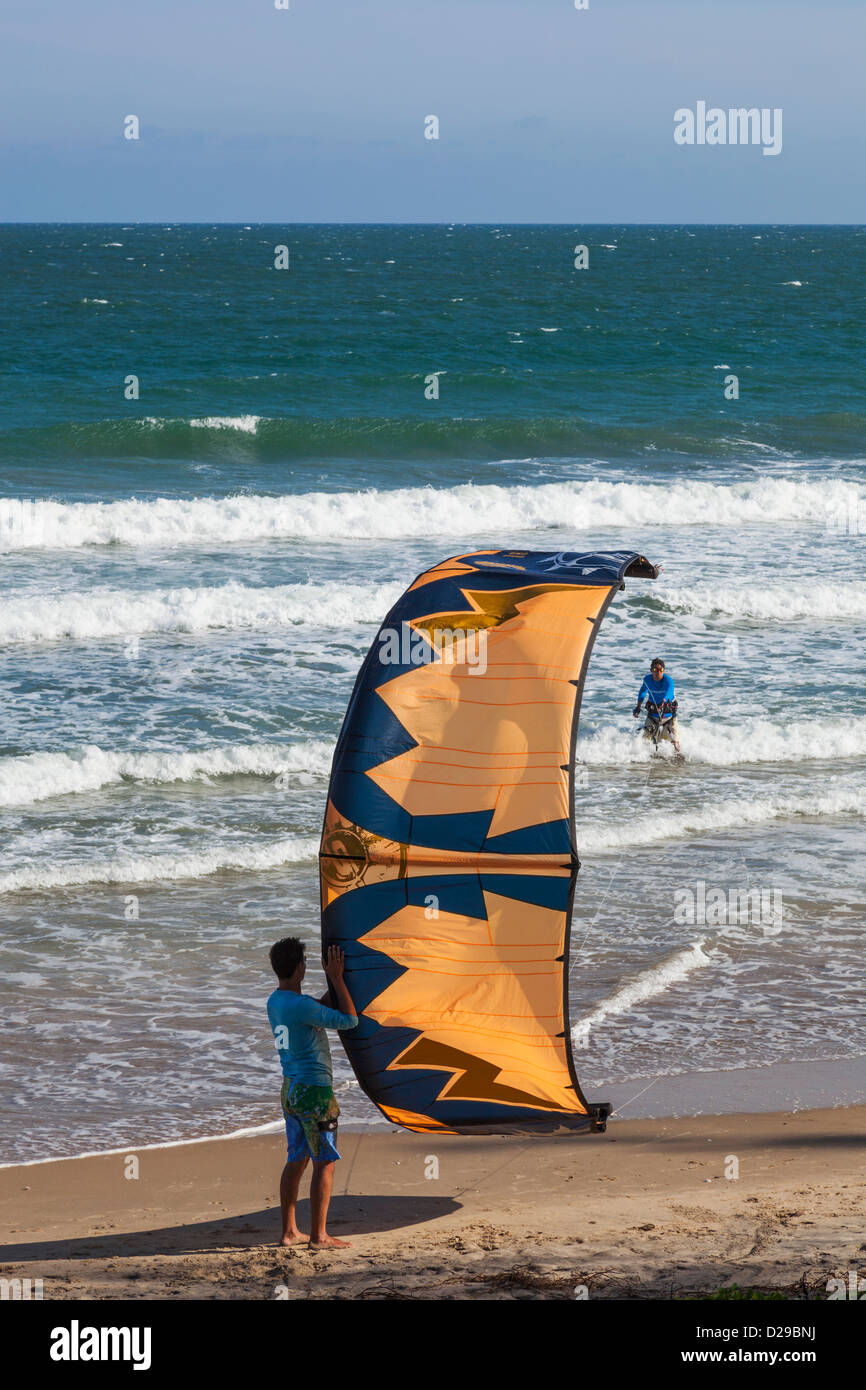 Vietnam, Mui Ne, Parasurfing Stock Photo - Alamy