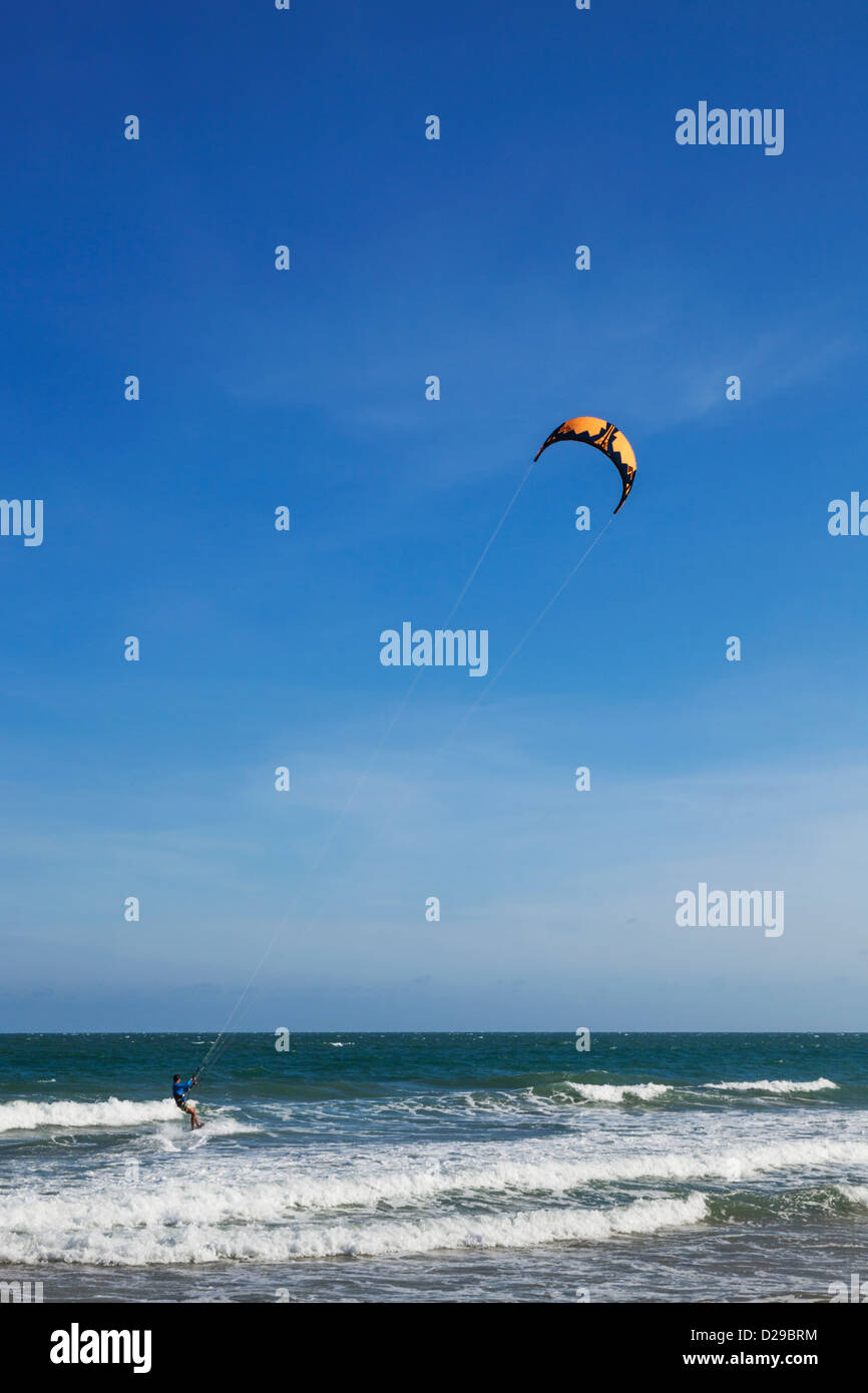 Vietnam, Mui Ne, Parasurfing Stock Photo - Alamy