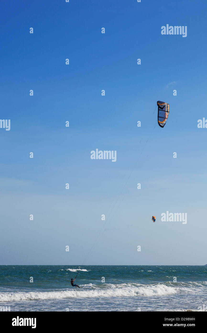 Vietnam, Mui Ne, Parasurfing Stock Photo - Alamy