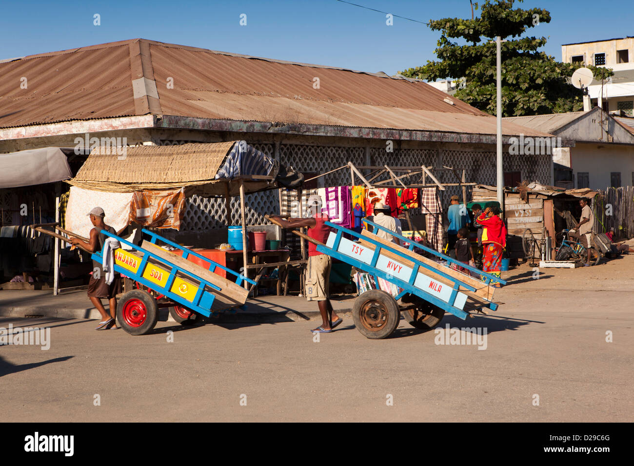 Hand pulled cart hi-res stock photography and images - Alamy